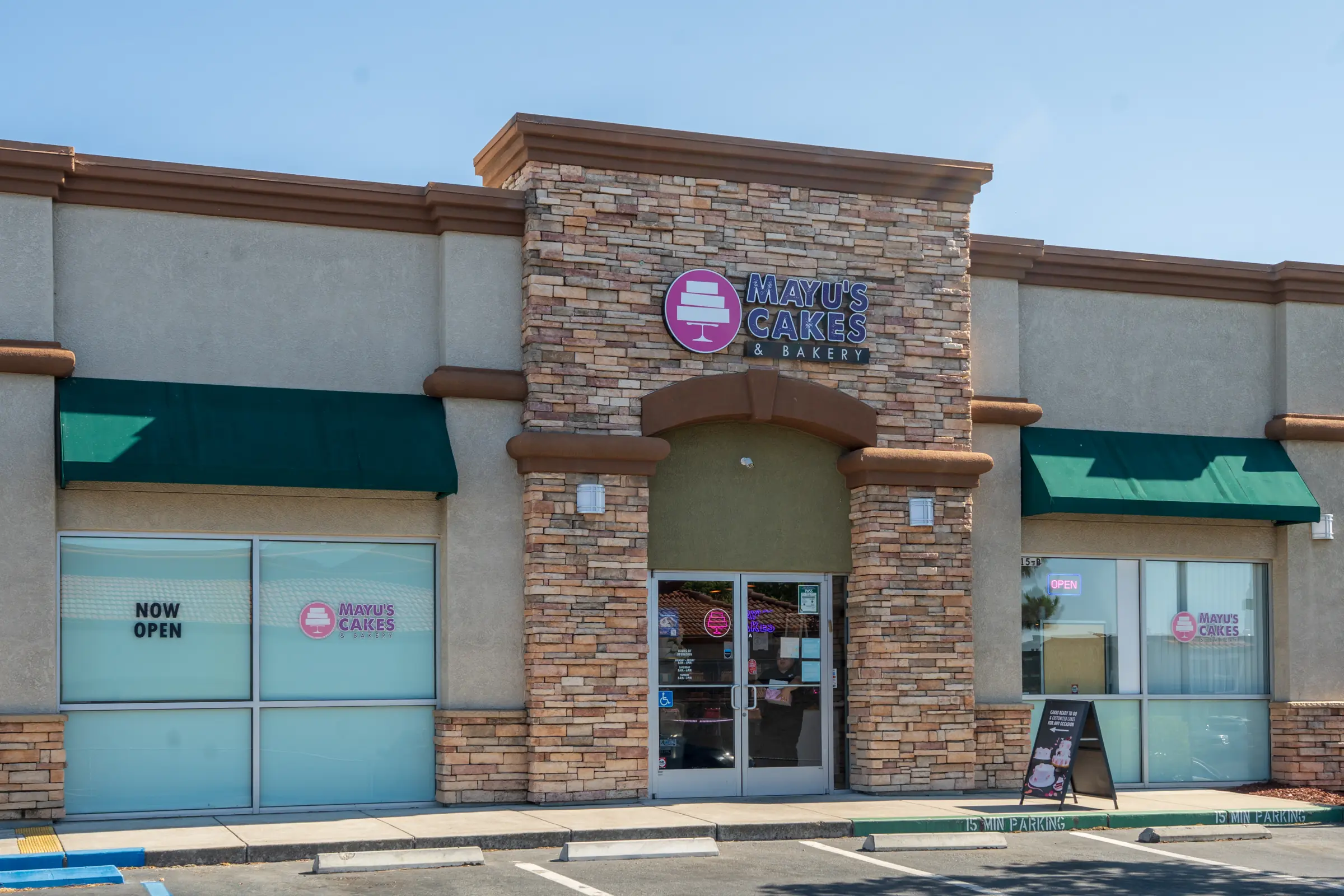 Highlands Square Shopping Center and Highlands Pad - Sierra Pacific Properties